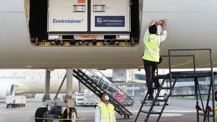 COVID-19 vaccines to Asia - UPS Healthcare™ - United States